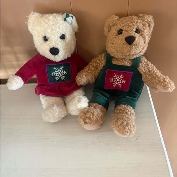 Hallmark | Other | Vintage Hallmark Festive Teddy Bears Red And Green ...